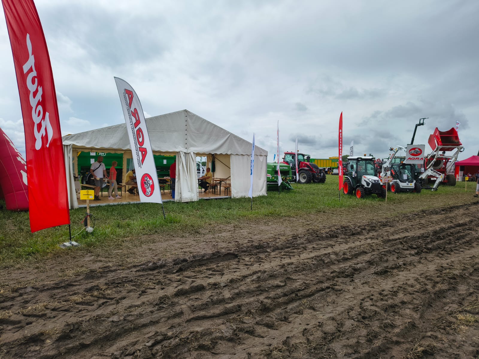 Traktor | Predaj | Servis | Poľnohospodárske stroje | Agra, s.r.o.